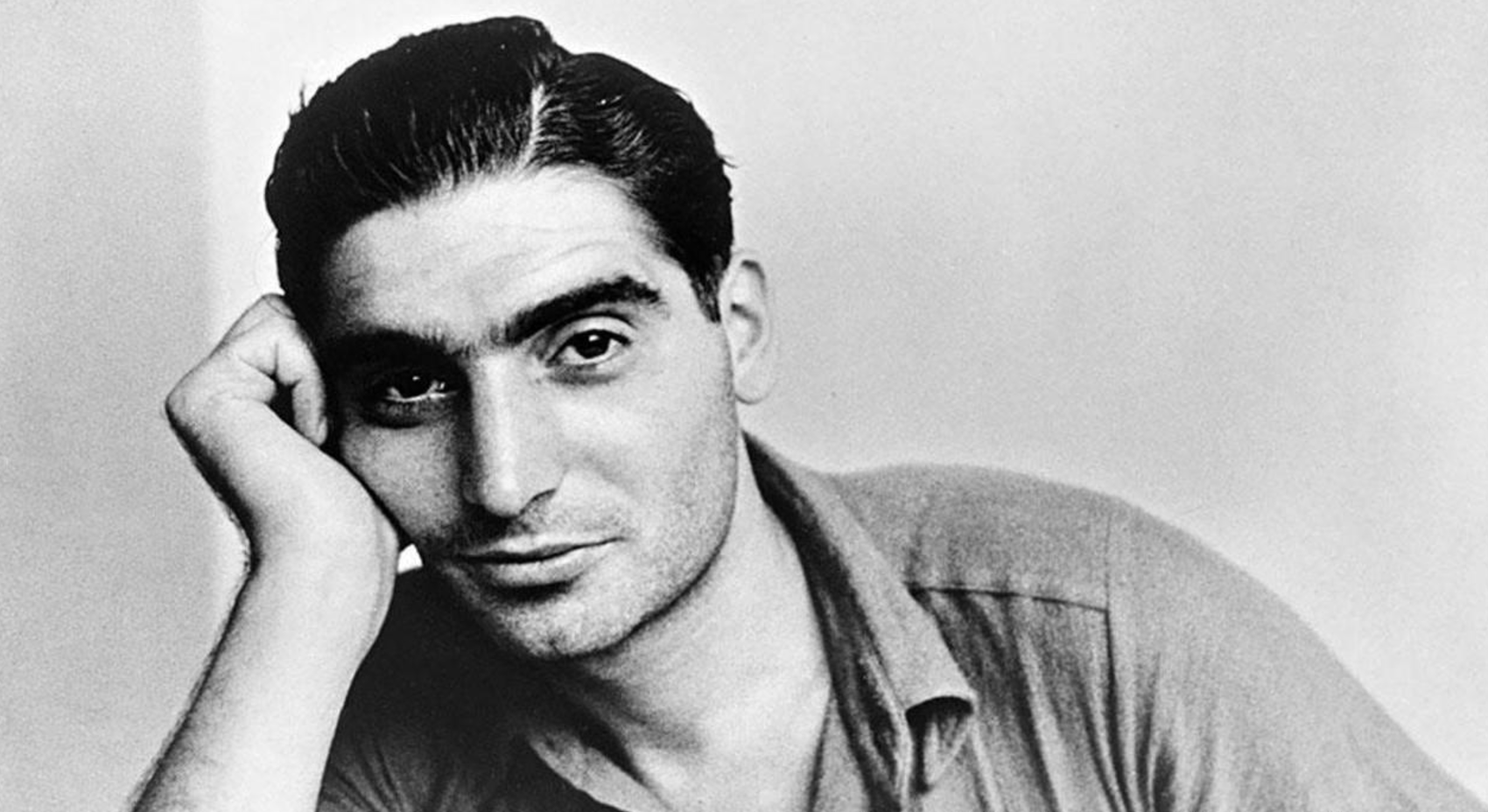 Robert Capa (1913-1954)… a war photographer – FTN-blog